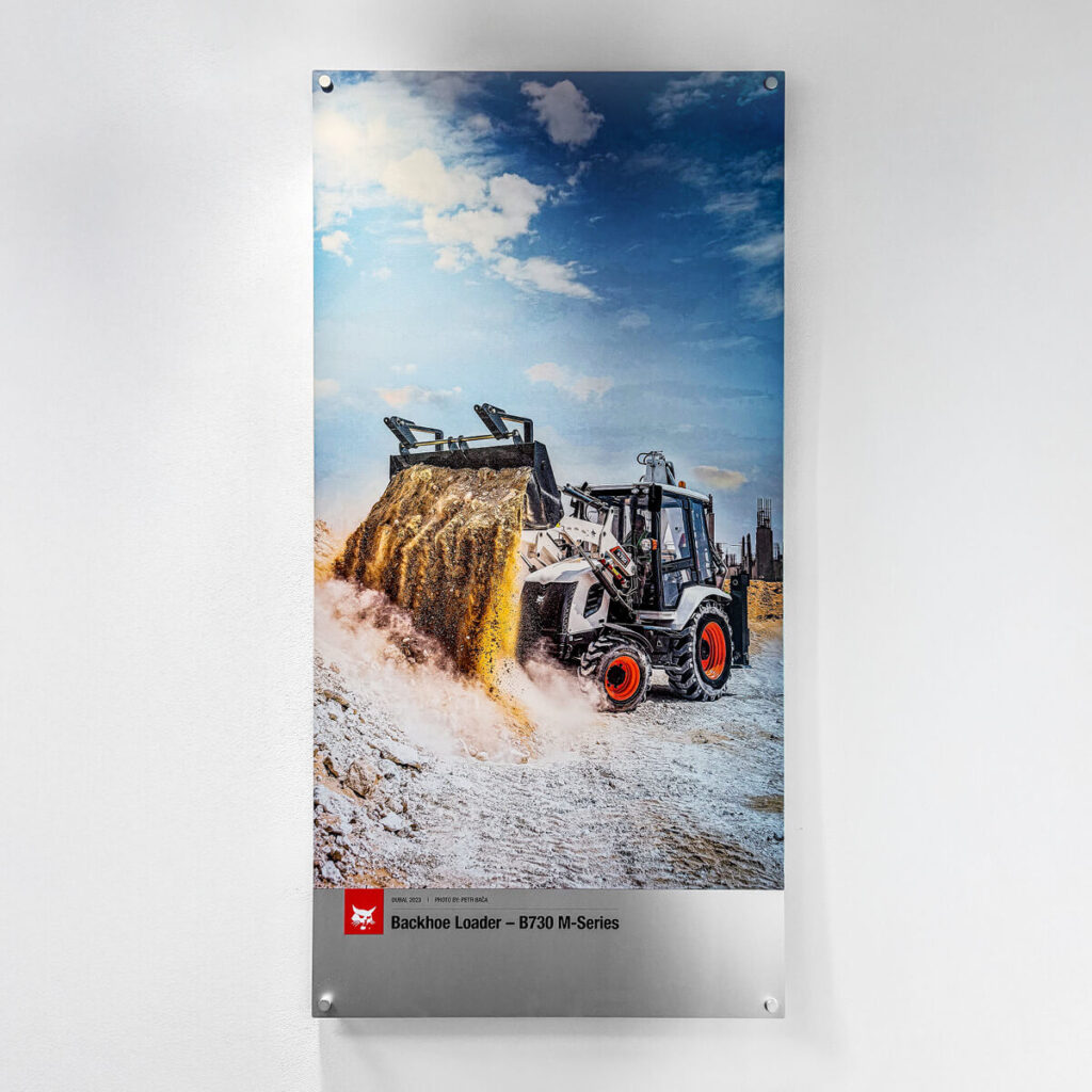 Aluminium posters – Bobcat Dealer Signage
